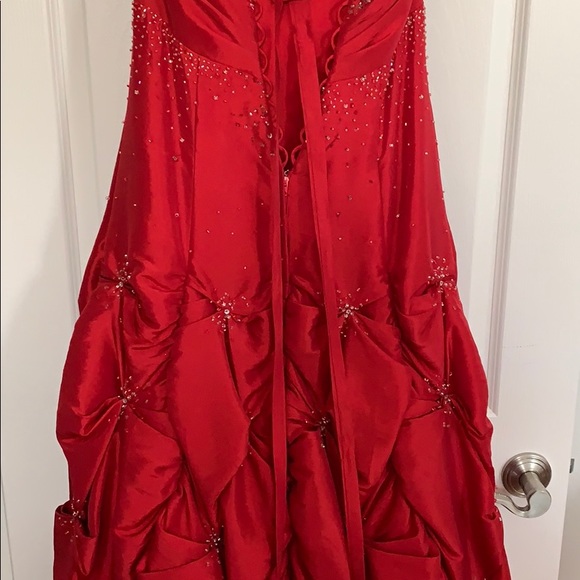 Maggie Sottero | Dresses | Gorgeous Red Prom Dress Shawl | Poshmark